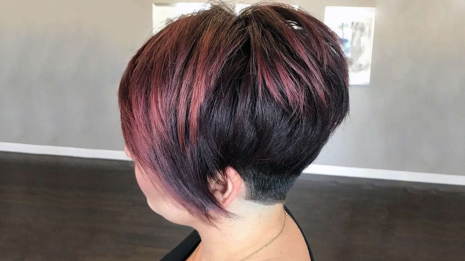 Jenn Everhart Short Hairstyles - Likeeed