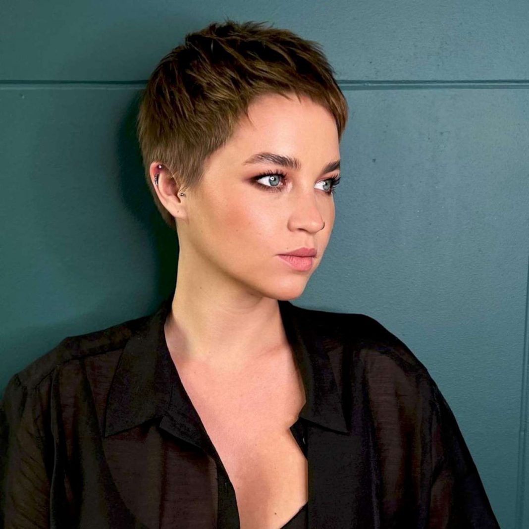 Alisha Nelson Short Hairstyles - Likeeed