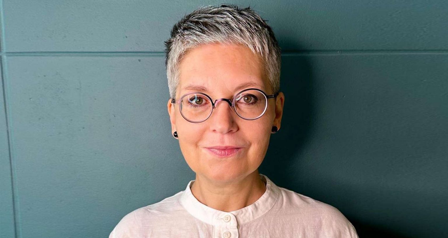 Darlene Allen Short Hairstyles - Likeeed