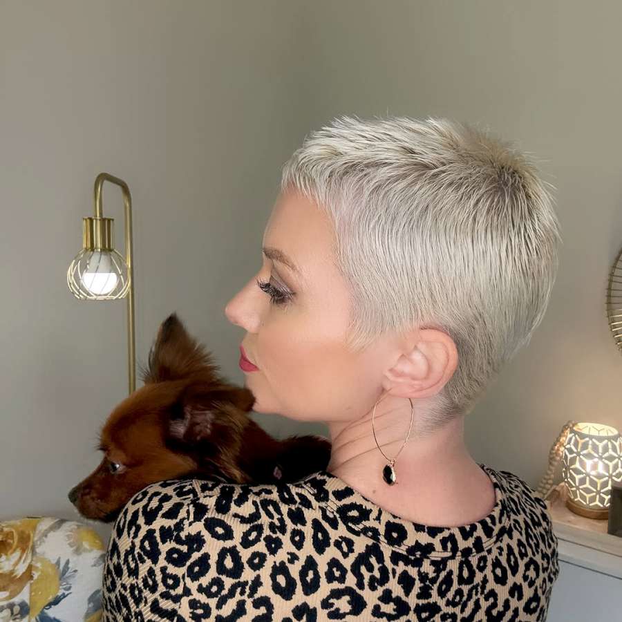 Effortless Beauty: The Modern Pixie Cut with a Soft Touch - Likeeed